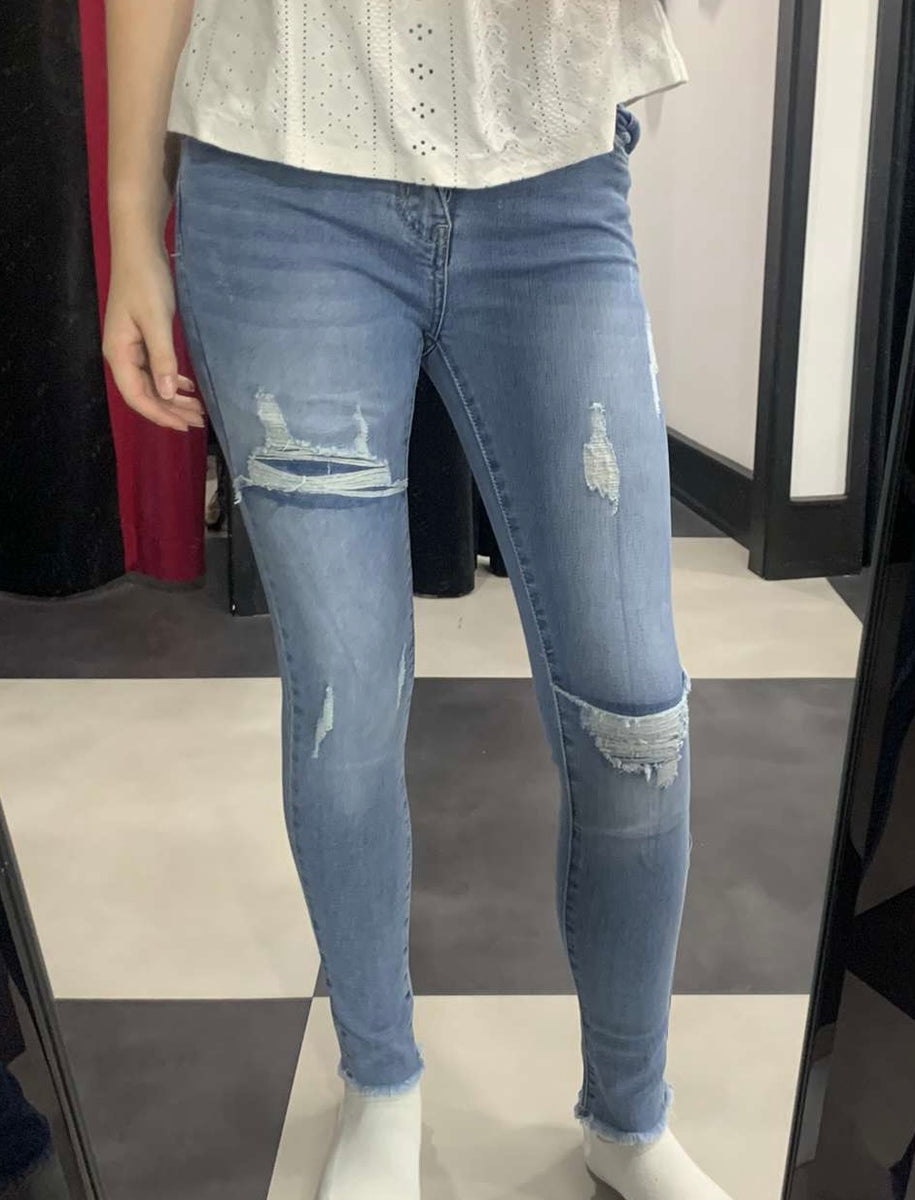 Redial Ripped Jeans | chichappensboutique